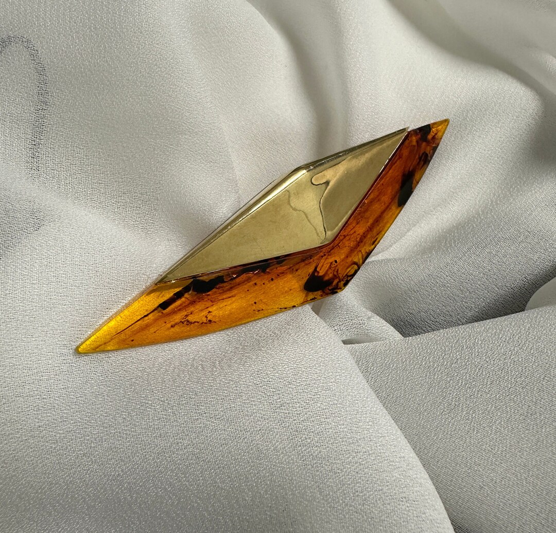 Abstrakte Vintage Brosche aus Lucite in Honig und Karamell Farbe ...
