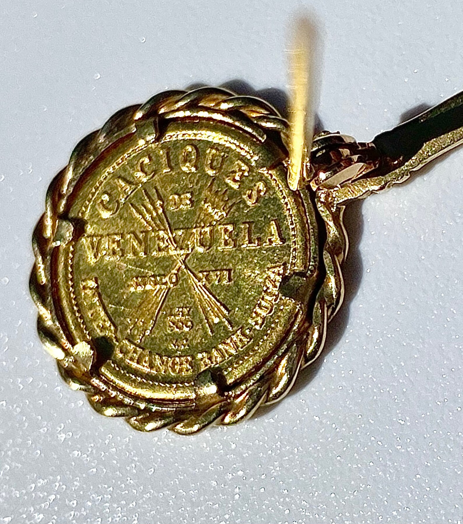 22k Antique Gold Key Pin Coin Mounted Key Pin GUAICAMACUTO | Etsy