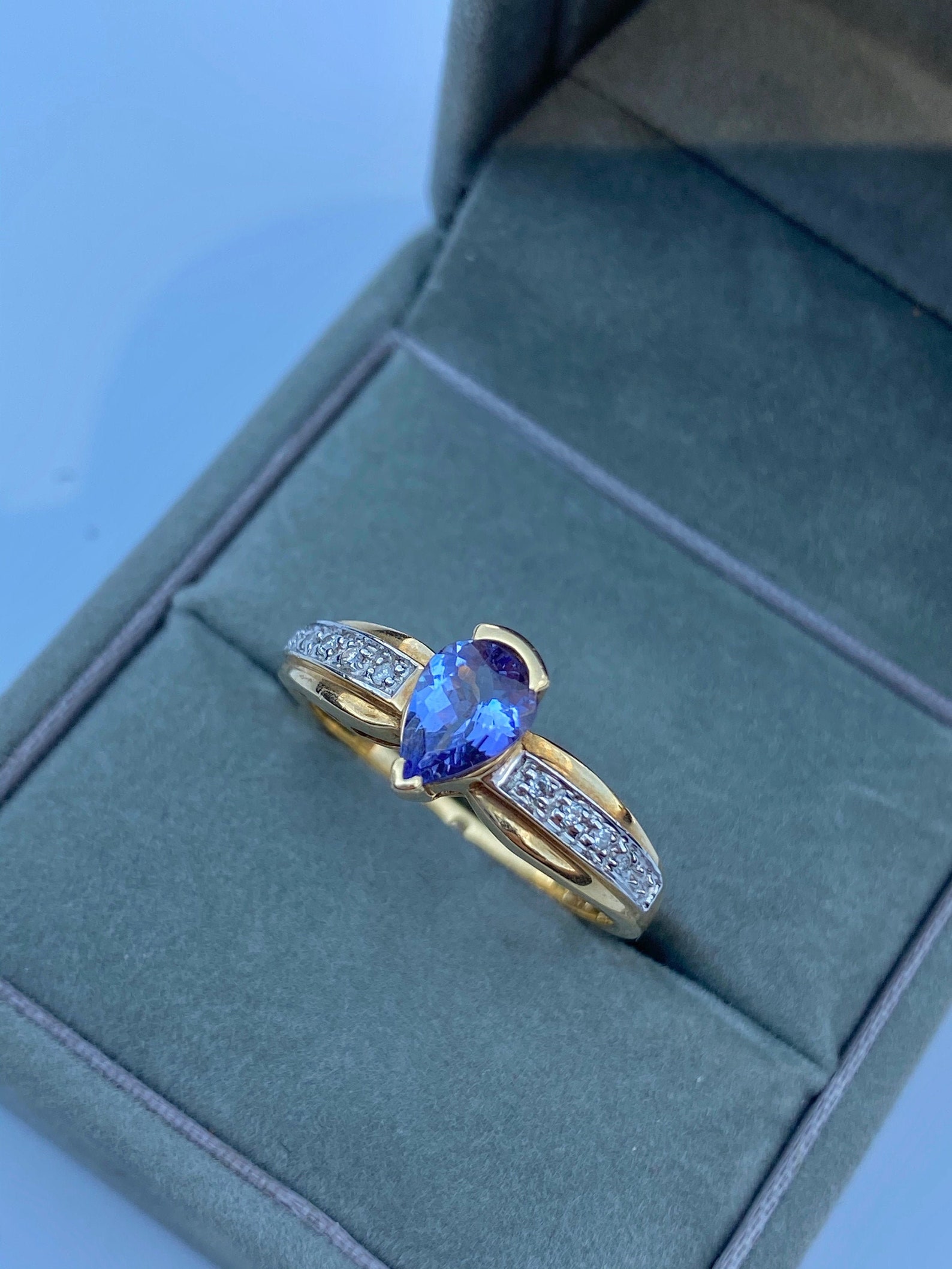 Vintage Pear Shape Tanzanite Ring // Natural Pear Shape | Etsy