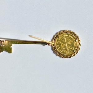 22k Antique Gold Key Pin, Coin Mounted Key Pin, GUAICAMACUTO Indian ...