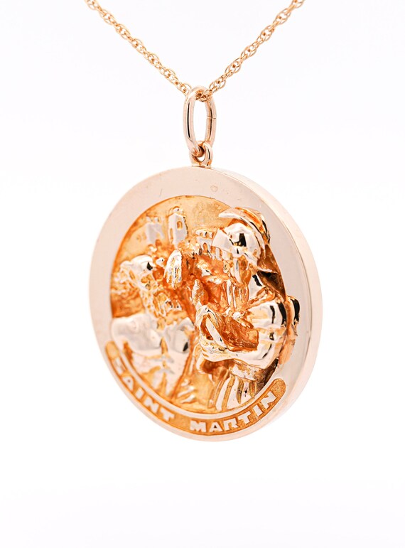 Vintage 14k Solid Gold Carved Medallion Pendant (Set … - Gem