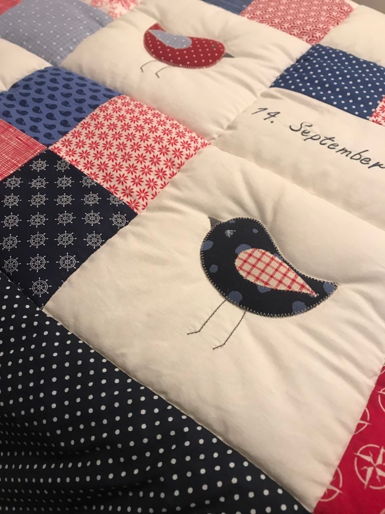 Krabbeldecke mit Namen, Individuelle Babydecke + Lagerungskissen PIET Patchworkdecke ...