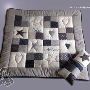 Krabbeldecke mit Namen, Individuelle Babydecke + Lagerungskissen Oskar Patchworkdecke ...