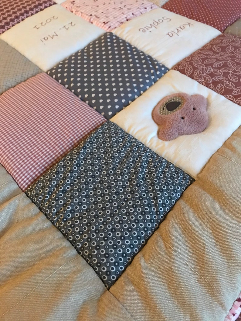 Krabbeldecke mit Namen, Babydecke, Krabbeldecke mit Namen, Momme Patchworkdecke, personalisiert ...