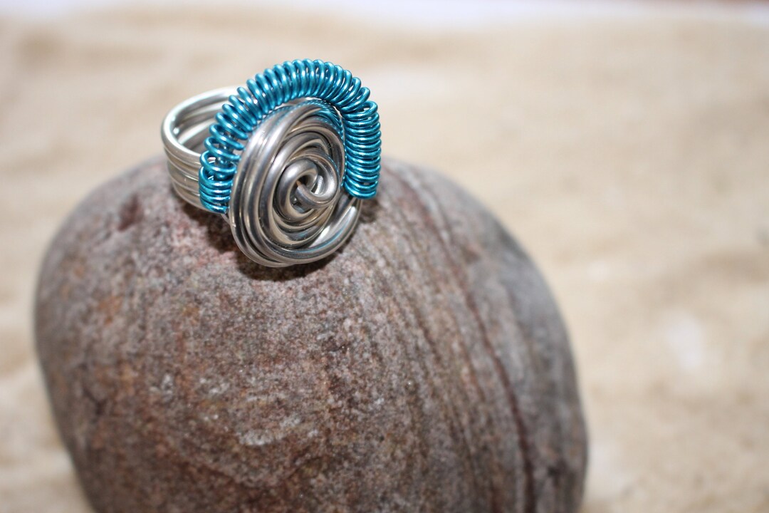 Very Beautiful Aluminum Wire Ring in the Colors Silver and Turquoise ...