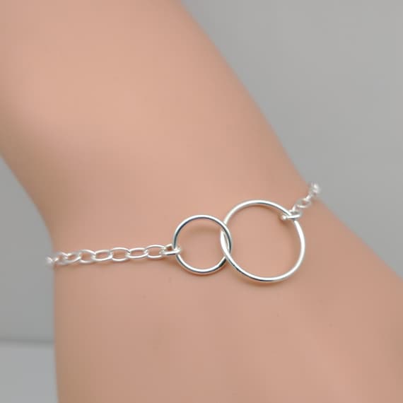 Grandmother Granddaughter Bracelet Sterling Silver Interlocking Circle Bracelet Grandma Grandmother Jewellery 925 Silver Etsy