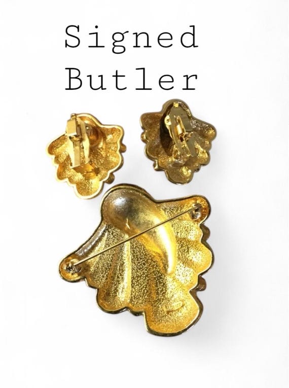 Signed Butler Rhinestone Gold Tone Demi Parure Brooch… - Gem