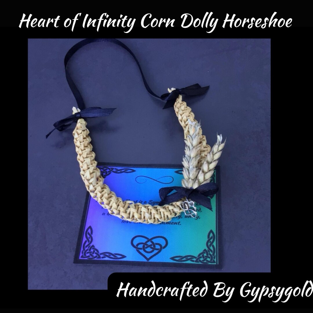 Heart of Infinity Corn Dolly Horseshoe - Etsy