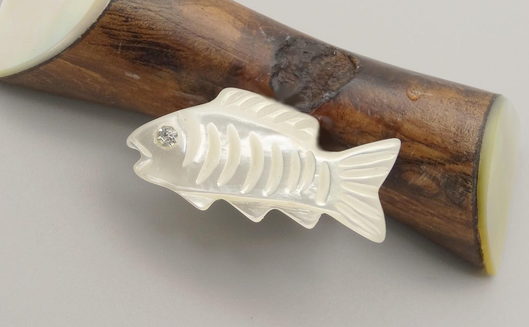 Mother of Pearl Brooch Fish - Mother of Pearl Brooch Fish - Etsy