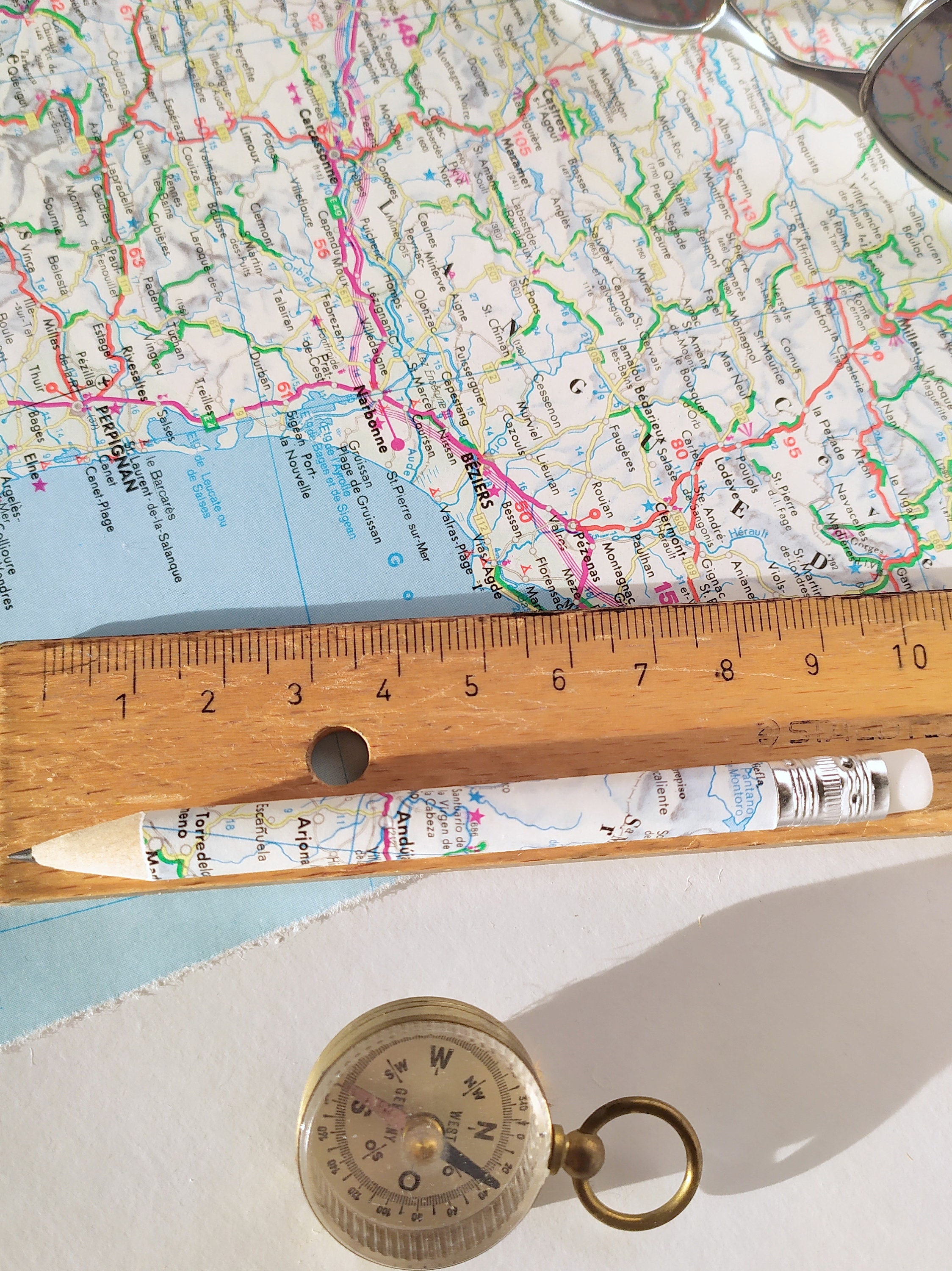 Short Pencil Maps Upcycling - Etsy