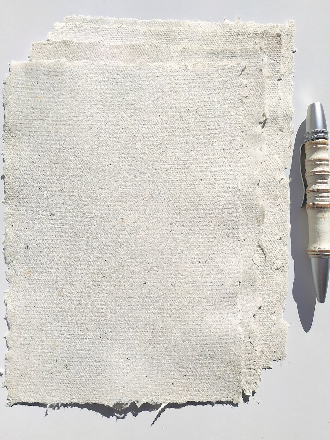 4 Deckle Edged Paper Sheets Cream-colored DIN A5, Handmade Recycled ...