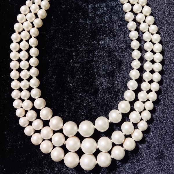 Graduated Pearls - Etsy