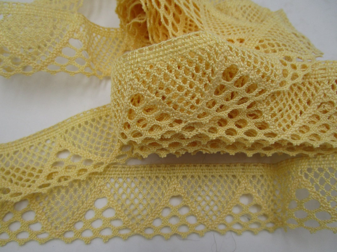 1.50 M Narrow Cotton Bobbin Trim Corn Yellow Vintage 3.5 Cm Wide 42-3 ...