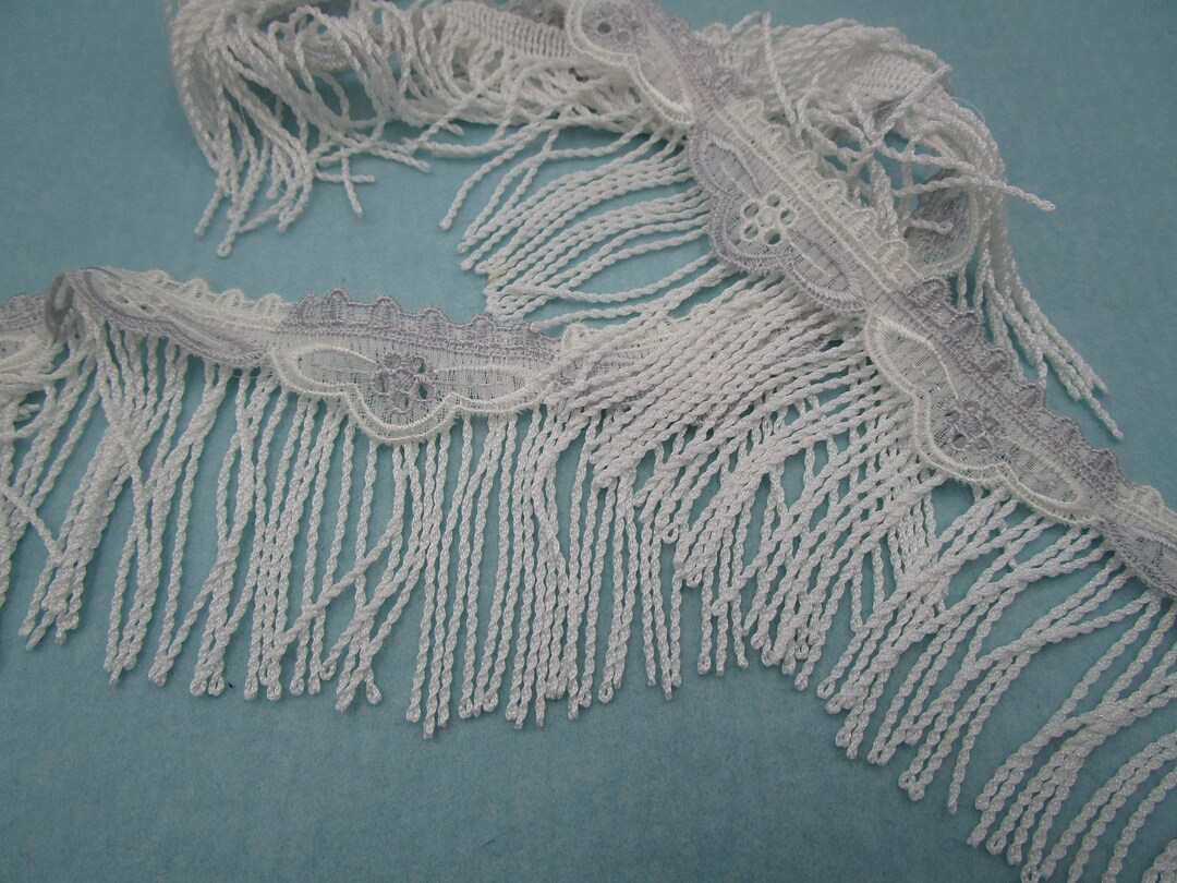 0.90 M Remaining Narrow Net Lace Border With Scalloped Edge White/grey ...