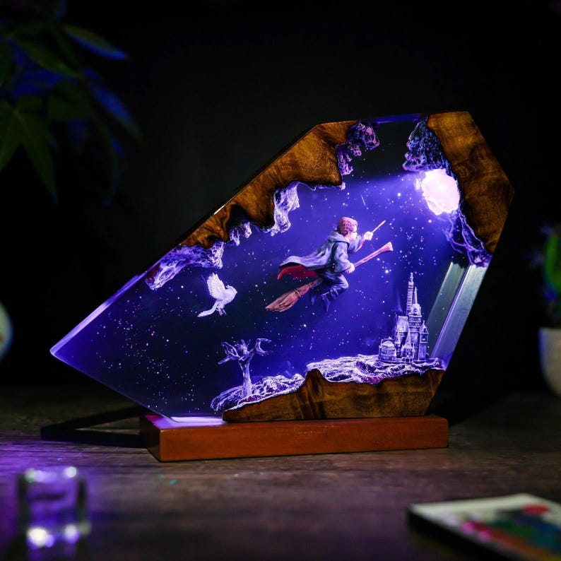Harry Potter Hedwig Resin Lamp LED Night Light Hogwarts Castle Flying ...