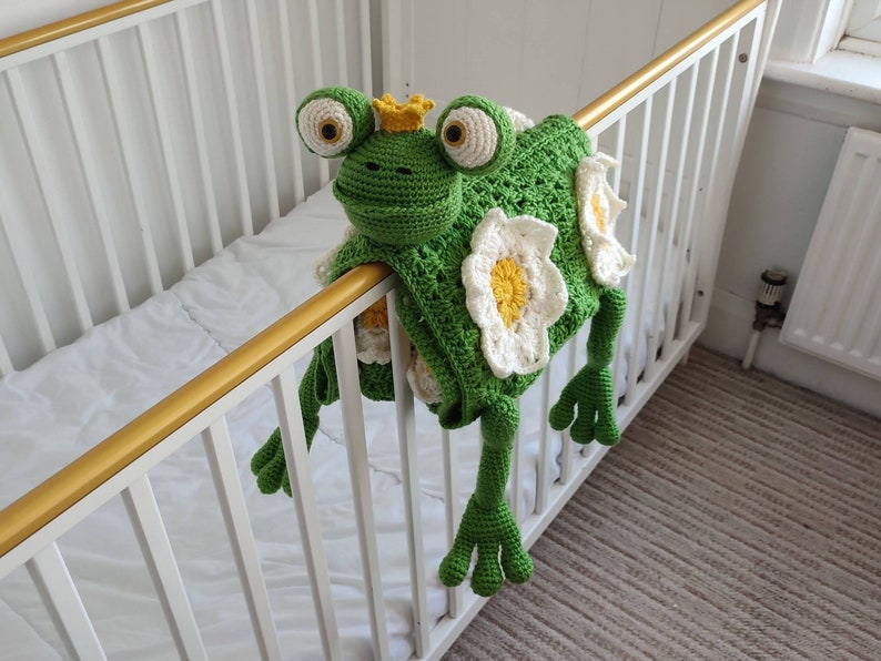 Crochet Frog Baby Blanket Pattern | 3in1 Folding Pram Toy (PDF Pattern ...