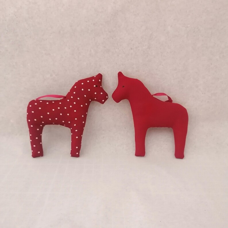 2 Red Dala Horses as Christmas Ornaments // Fabric Ornaments for ...