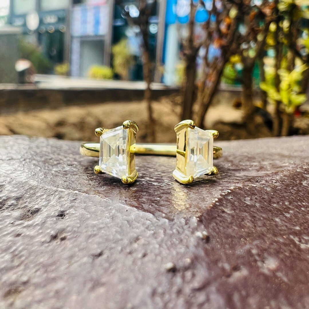 Open Gap 1 TCW Toi Et Moi Trapezoid Cut Engagement Ring Tow Stone ...