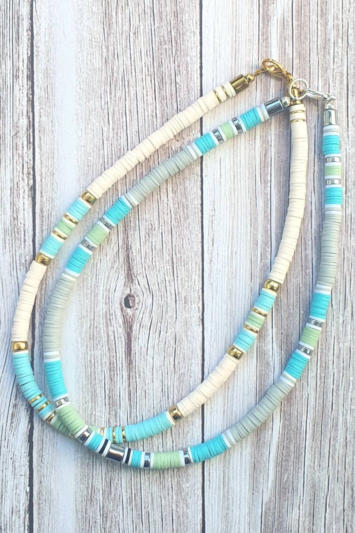 Collier heishi de surfeur blanc, turquoise et vert amande. Collier de ...