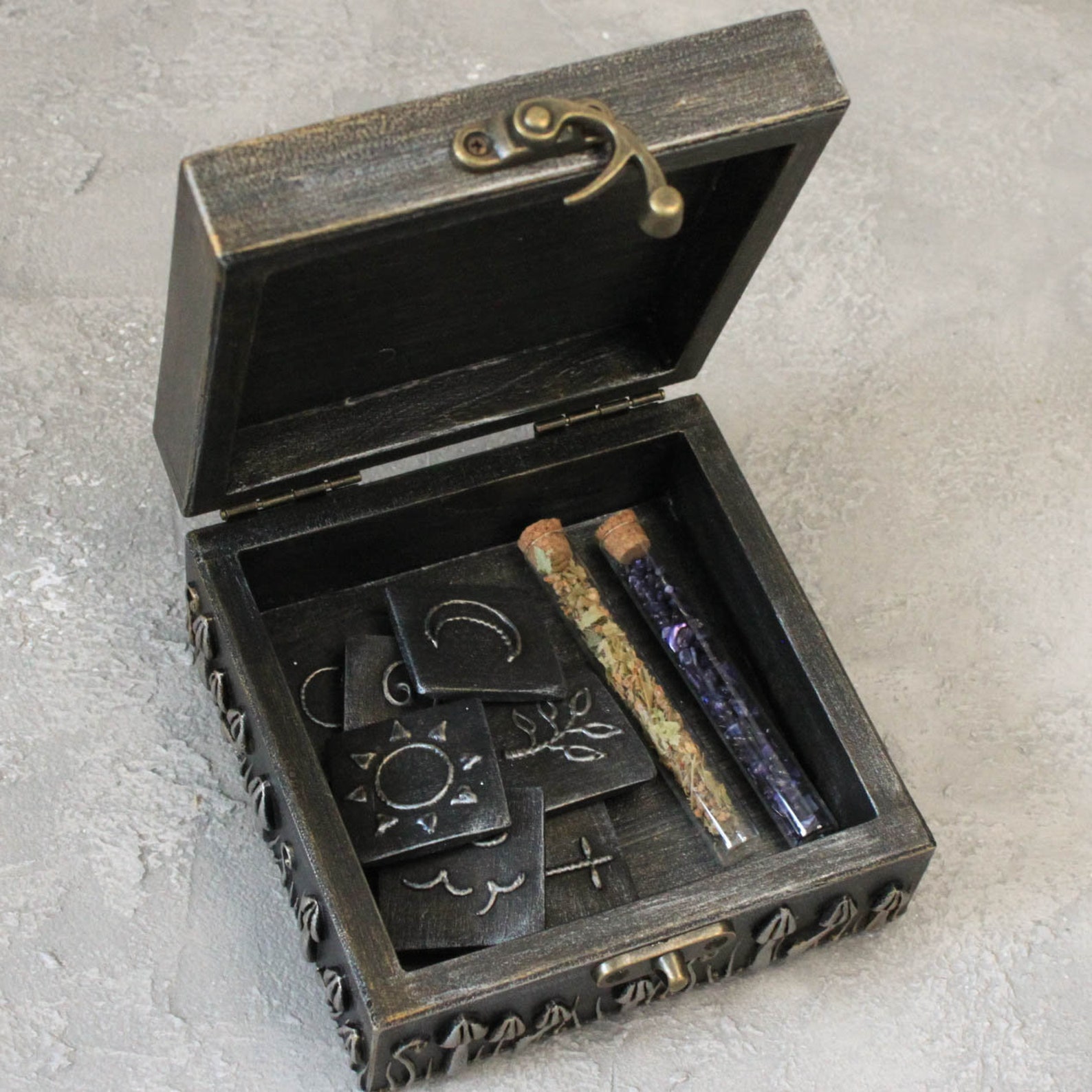 Mushroom Moon Wicca Box | Etsy