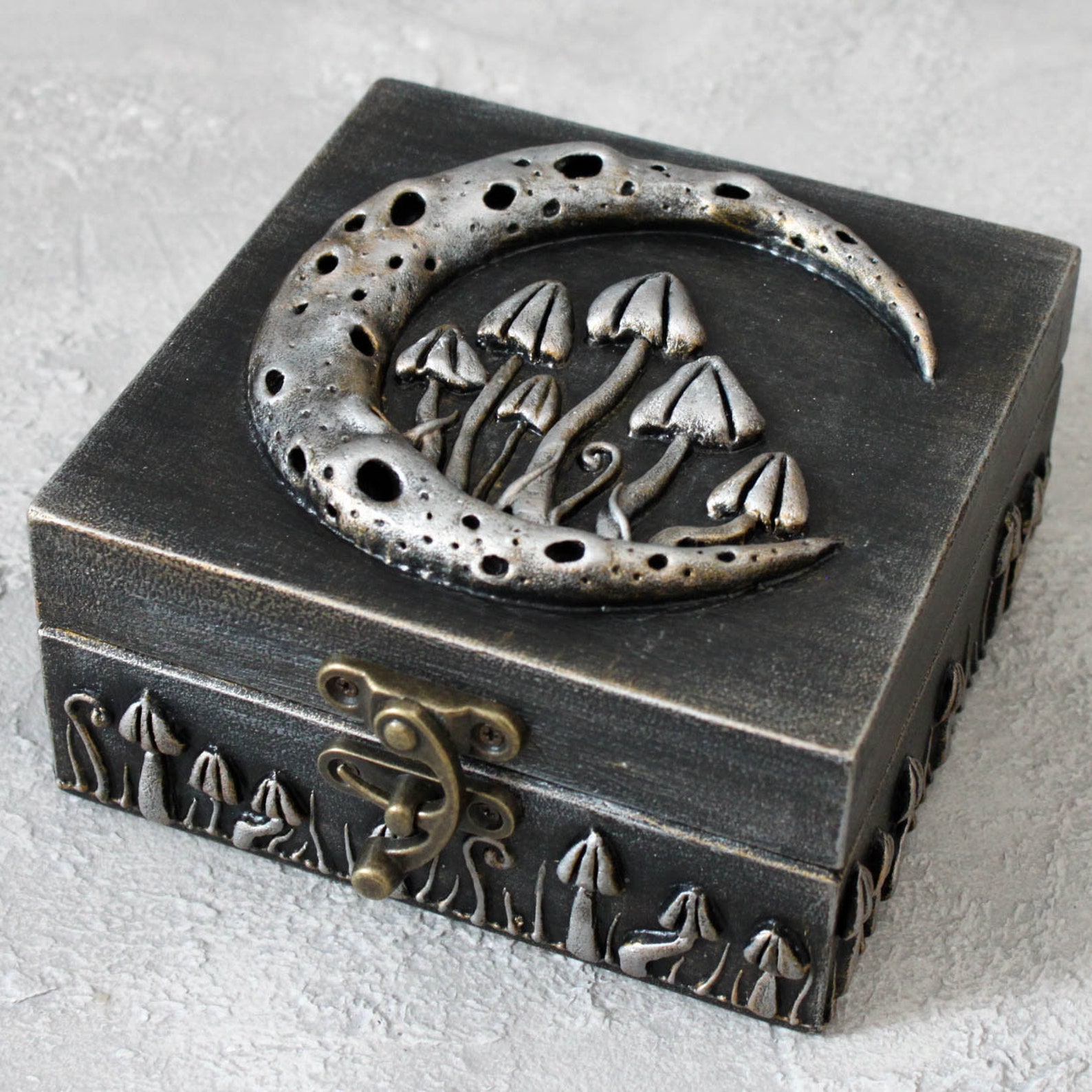 Mushroom Moon Wicca Box - Etsy