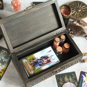 Ouroboros Tarot Card Box - Etsy