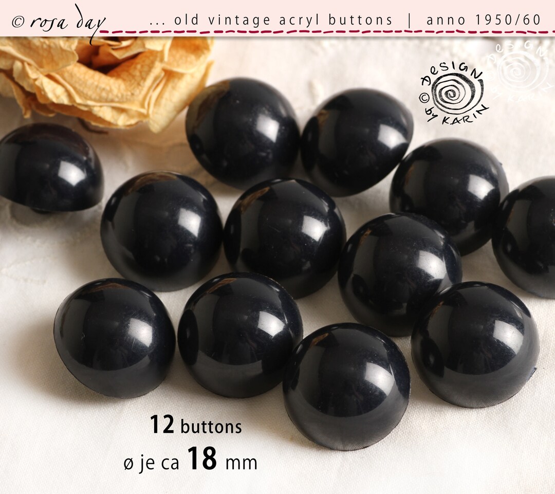 12 Old Pretty Vintage Buttons From 1960/70 - Nice Plastic in Black ...