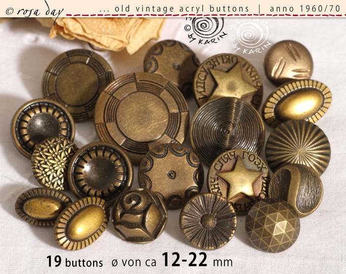 19 Old Vintage Buttons From the 1960s/70s - Metallized Plastic in ...
