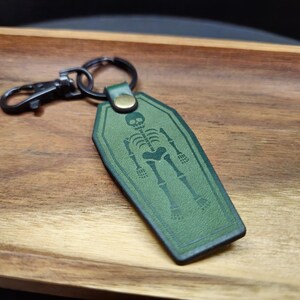 Coffin Keyring - Halloween Keyring - Key Fob - Boo Basket Gift - Etsy UK