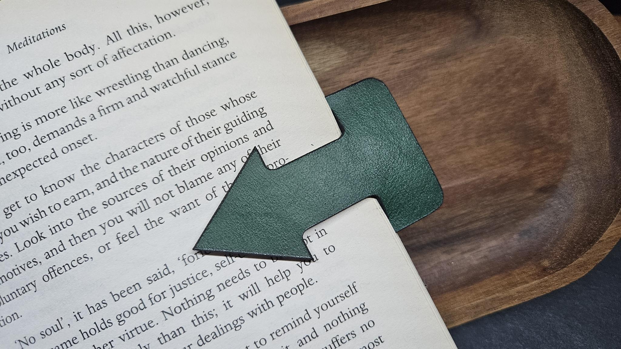 Leather Pointer Bookmark | Personalised Arrow Bookmark | Gift for Book ...