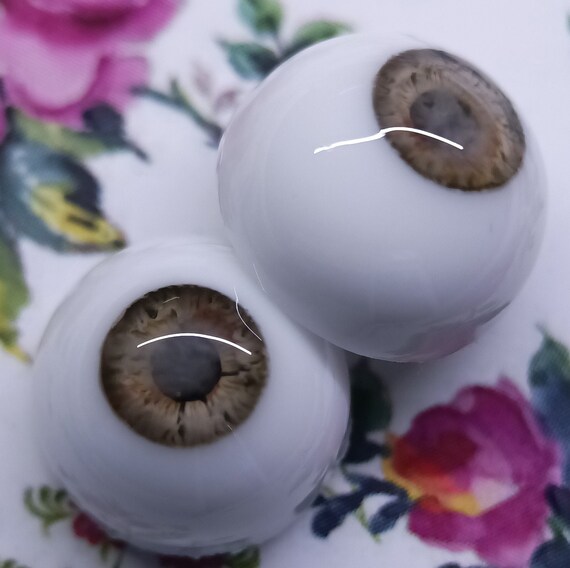 BJD Eyes 12mm base/6mm iris gold and green white sclera Craft Supplies ...