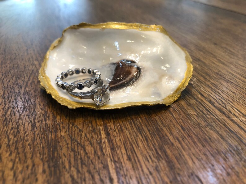 Bakers Dozen Gold Oyster Shell, 13 Gold Rimmed Oyster Shells - Etsy