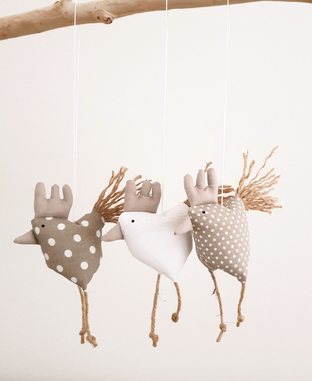 Decoration 3 Excited Chickens Chicken Taupe White Chicken Chickens ...