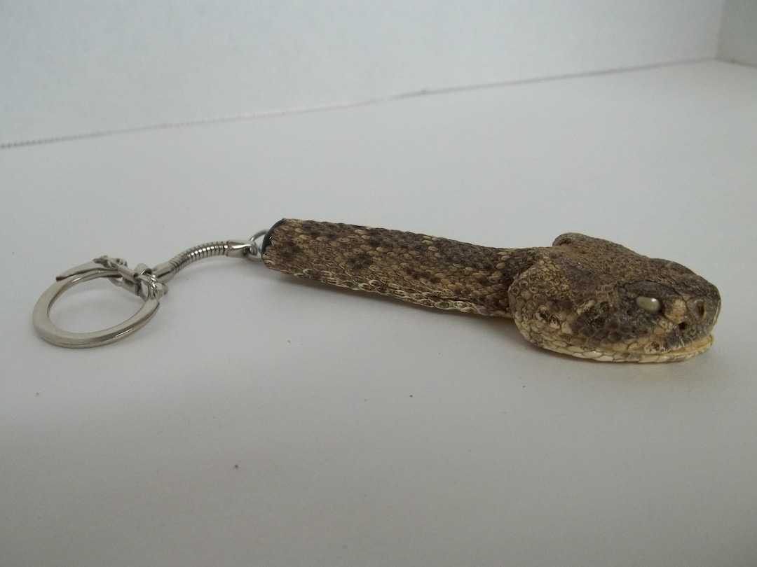 Western Diamondback Rattlesnake Closed Mouth Key Chain - Etsy