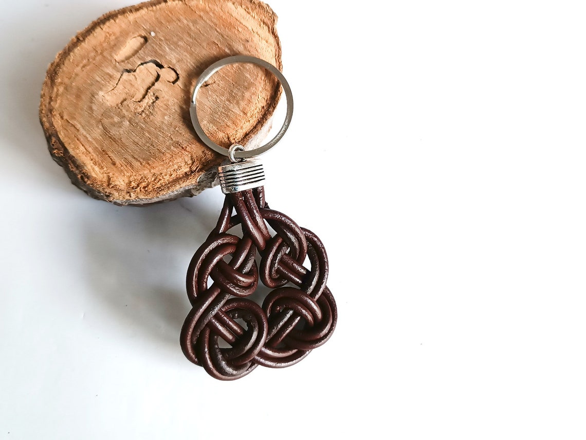 Fatherhood Knot Keychain, Leather Keychain for Fathers, Celtic Father ...