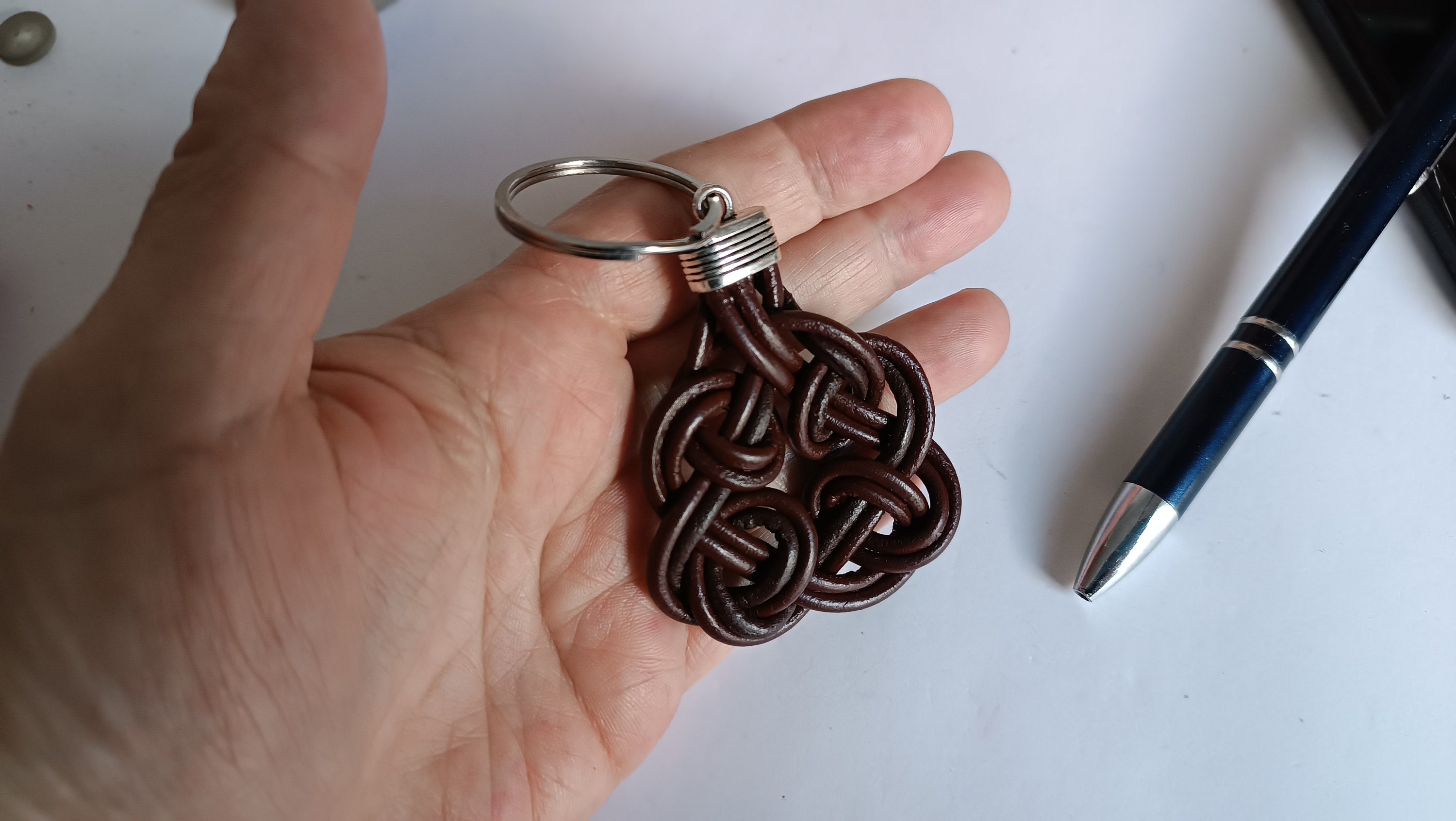 Fatherhood Knot Keychain, Leather Keychain for Fathers, Celtic Father ...