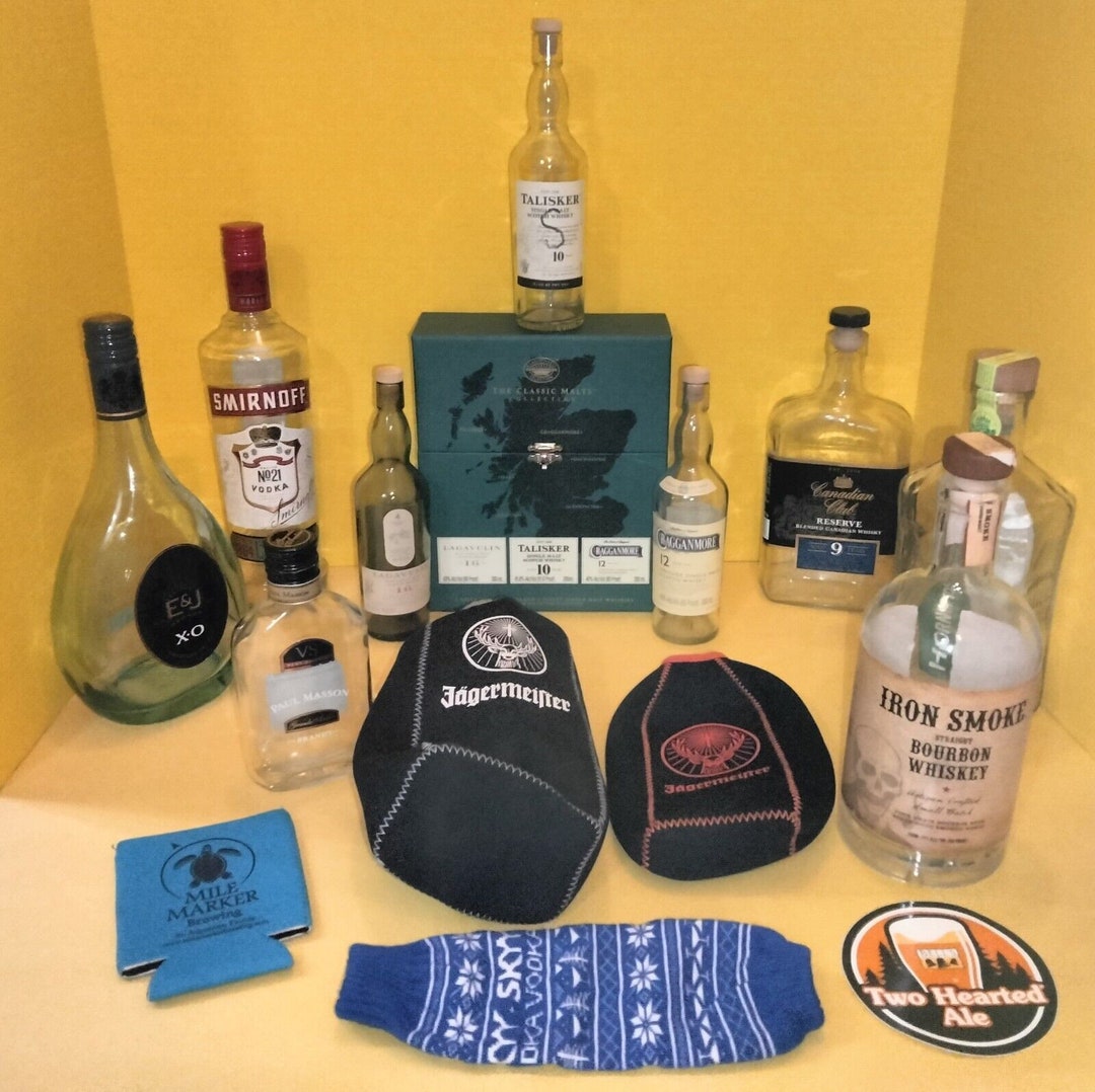 15 Liquor Alcohol Collectibles (glass Bottles, Box, Etc) + 370 Cocktail ...