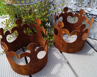 Rusty, Beautiful Crowns for Your Garden, Medium Size, Crowns Made of ...