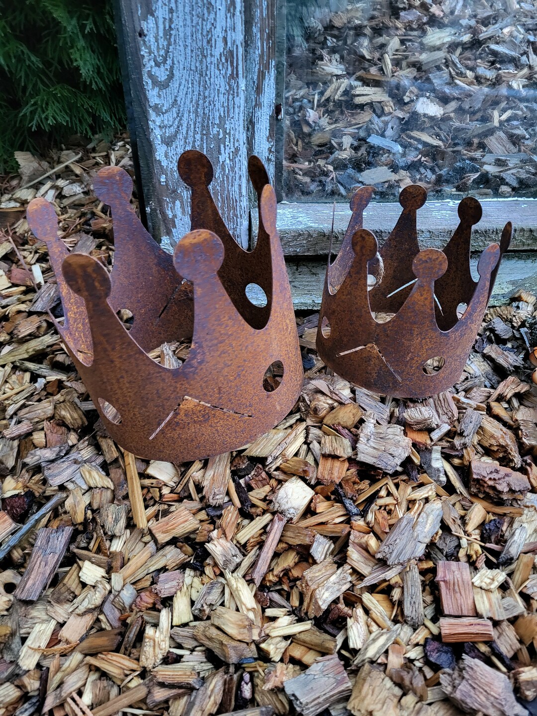 Rusty, Beautiful Crowns for Your Garden, Medium Size, Crowns Made of ...