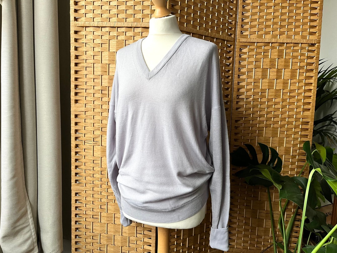 Vintage Pale Blue V Neck M // Pure New Wool Baby Blue Classic V Neck ...