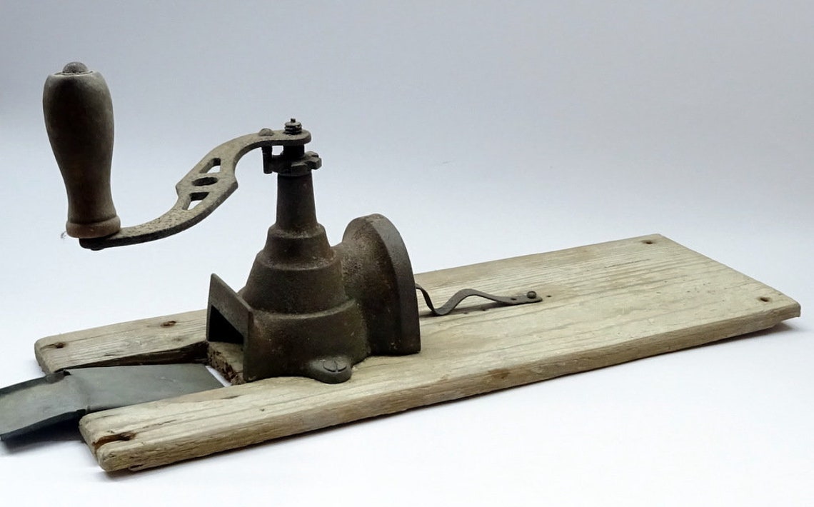 Coffee Grinder Ancient Shabby Museum Piece - Etsy