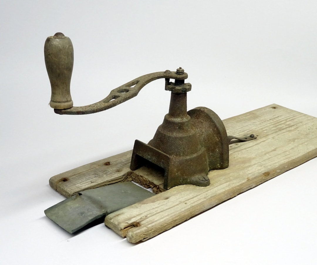 Coffee Grinder - Ancient - Shabby - Museum Piece - Etsy