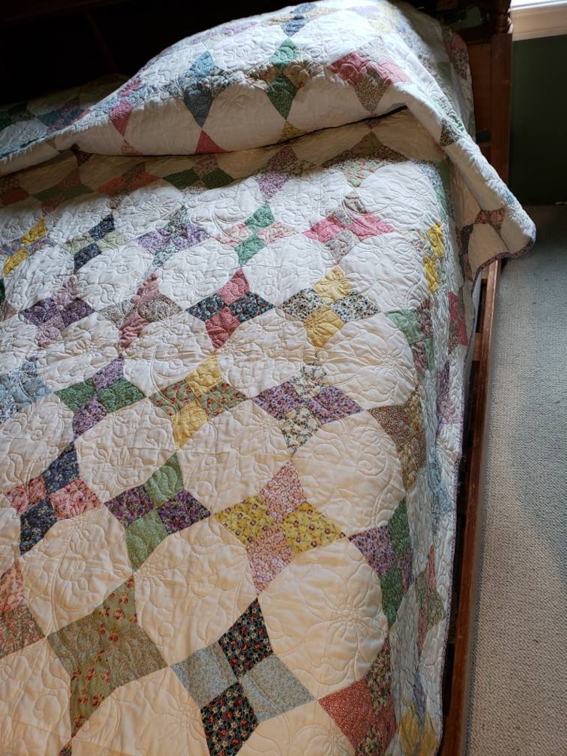 Vintage Inspired Twin Size Quilt - Etsy