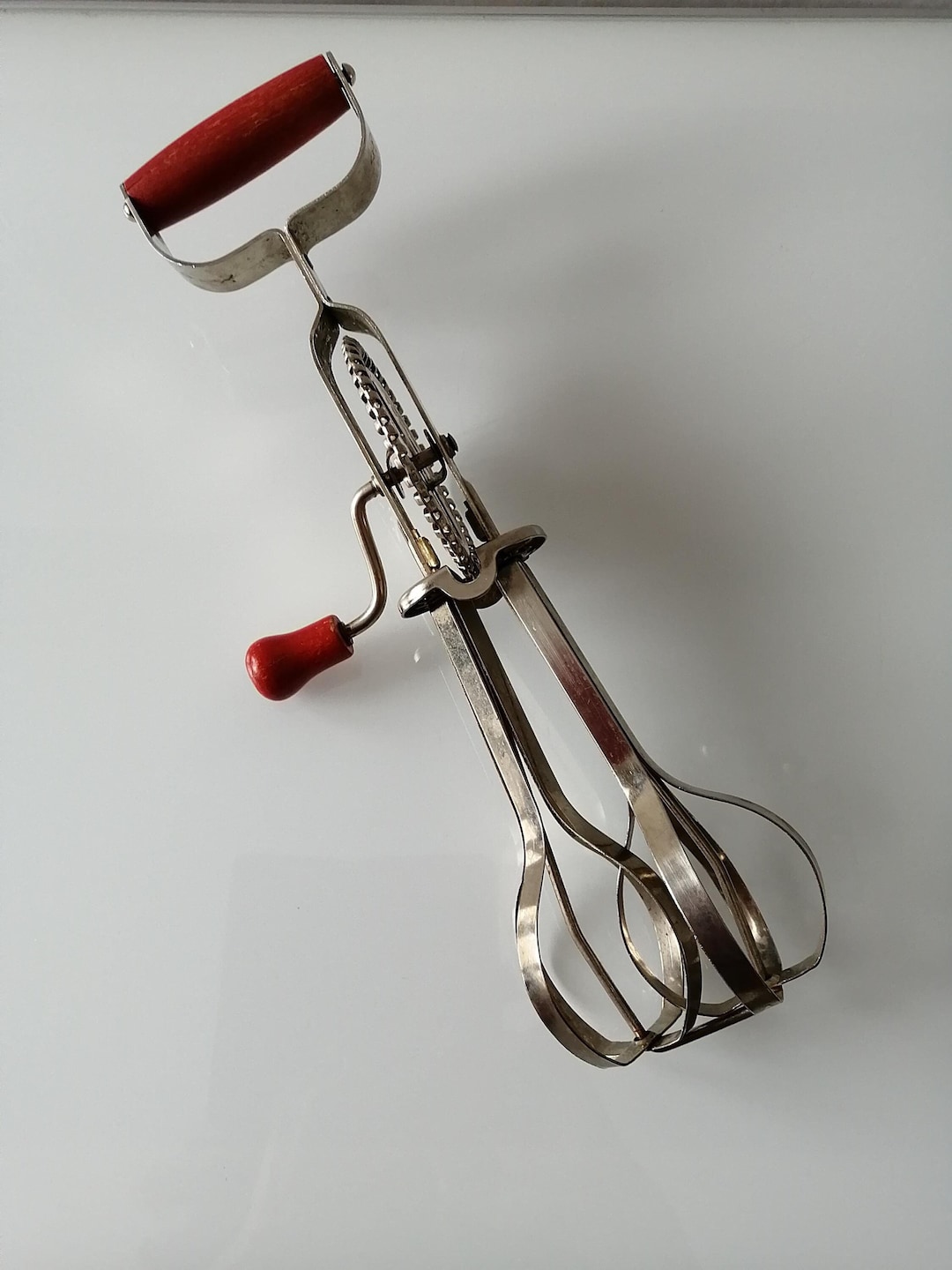 Vtg-manual Hand Held Beater, Red Handles Mixer, Kitchen Tool, Cake ...