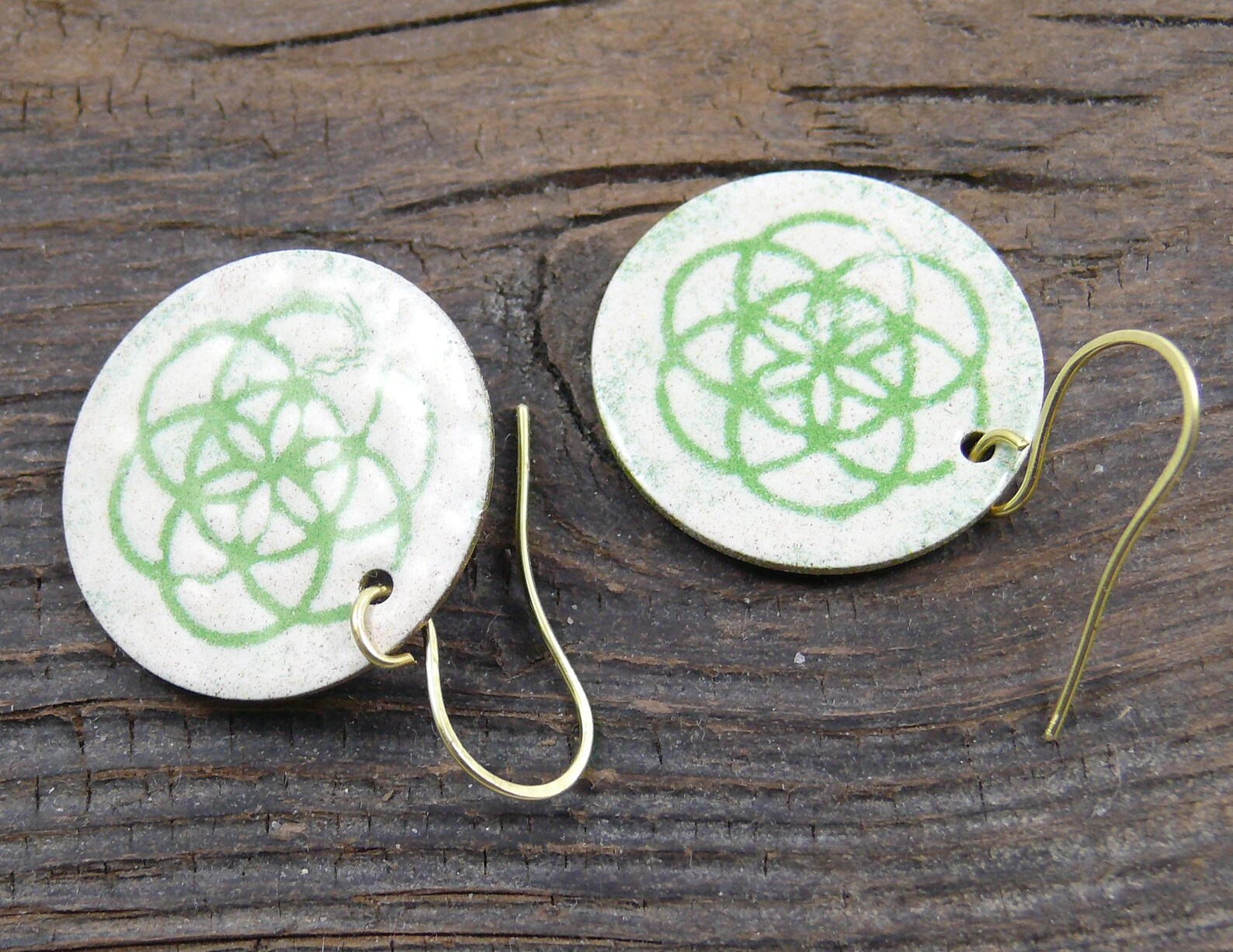 Earrings "yogini" Green * Seed of Life * Flower of Life * Yoga * Enamel ...