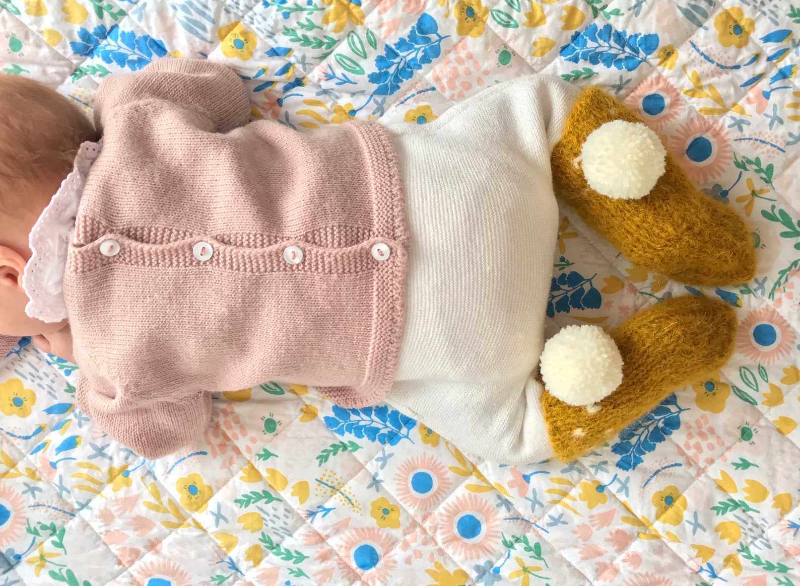 Knitting Tutorial: Sweet Baby Socks - Etsy