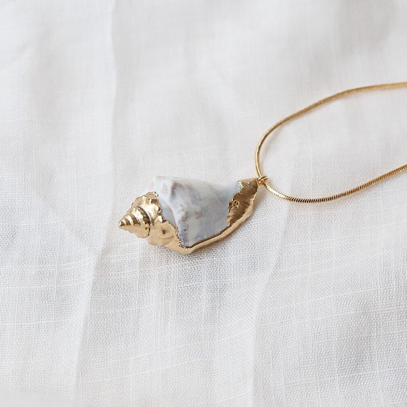 Sea Shell Necklace - Etsy