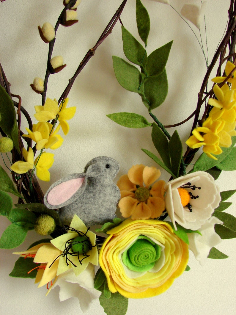 Yellow Green Felt Flower Ranunculus Wreath Unique Spring Felt - Etsy