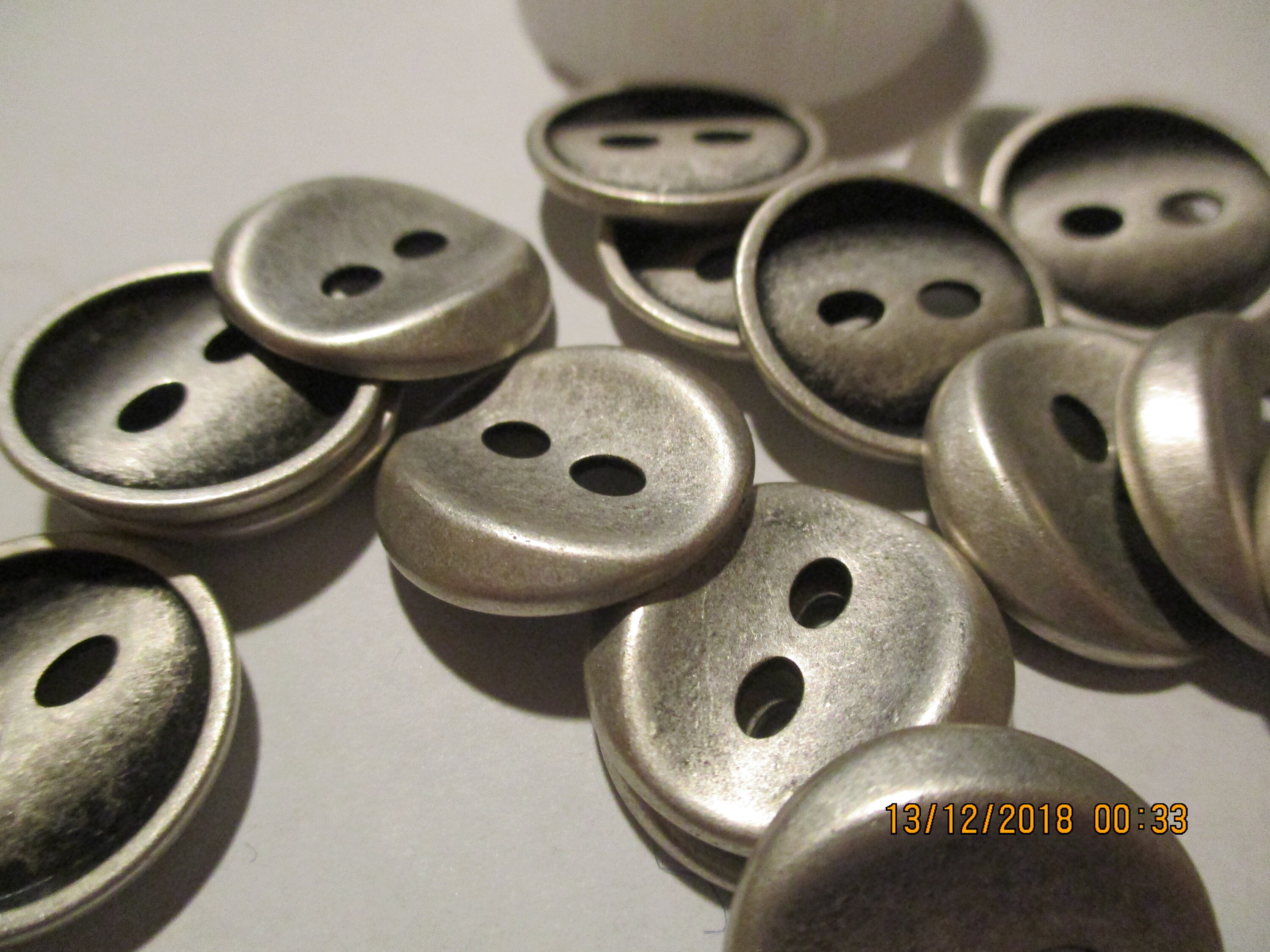 8 tipos de botones para elegir, 8 piezas cada uno, botón de metal ...