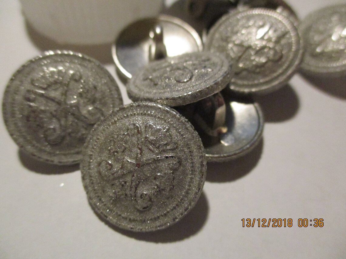 8 tipos de botones para elegir, 8 piezas cada uno, botón de metal ...